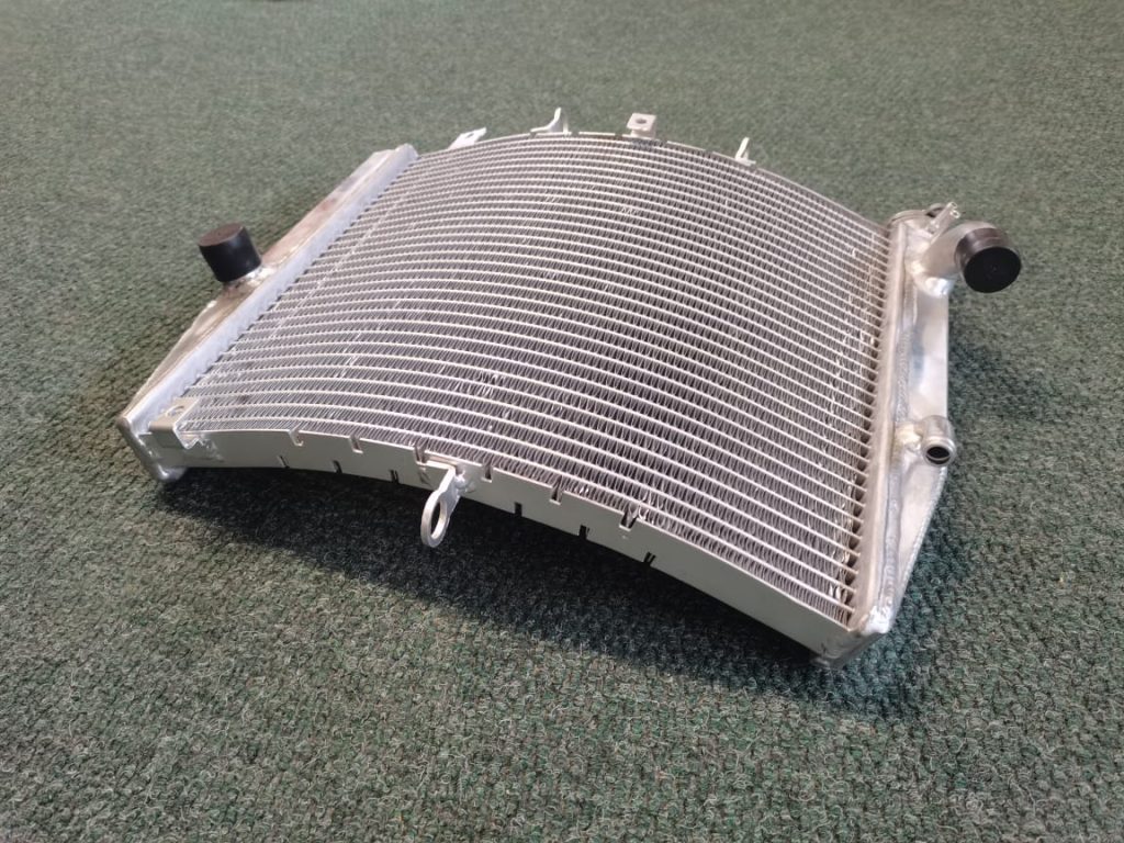 Radiator – 2008-2010 Kawasaki ZX10 Ninja – The Motorcycle Graveyard