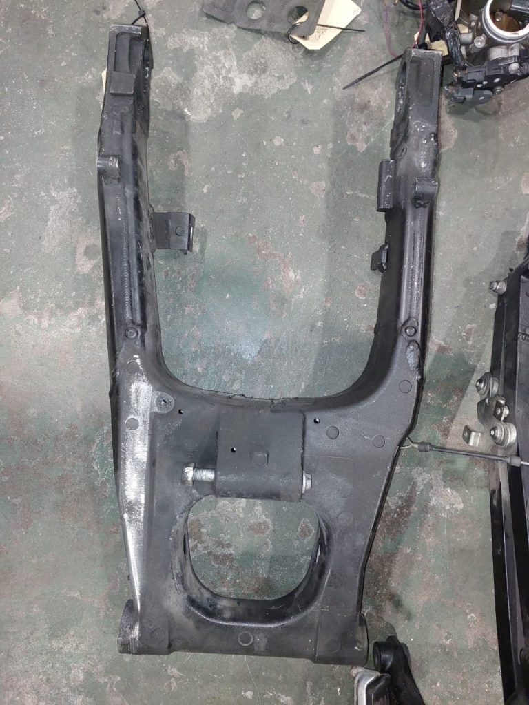 ZX14 GEN 1 SWINGARM – The Motorcycle Graveyard